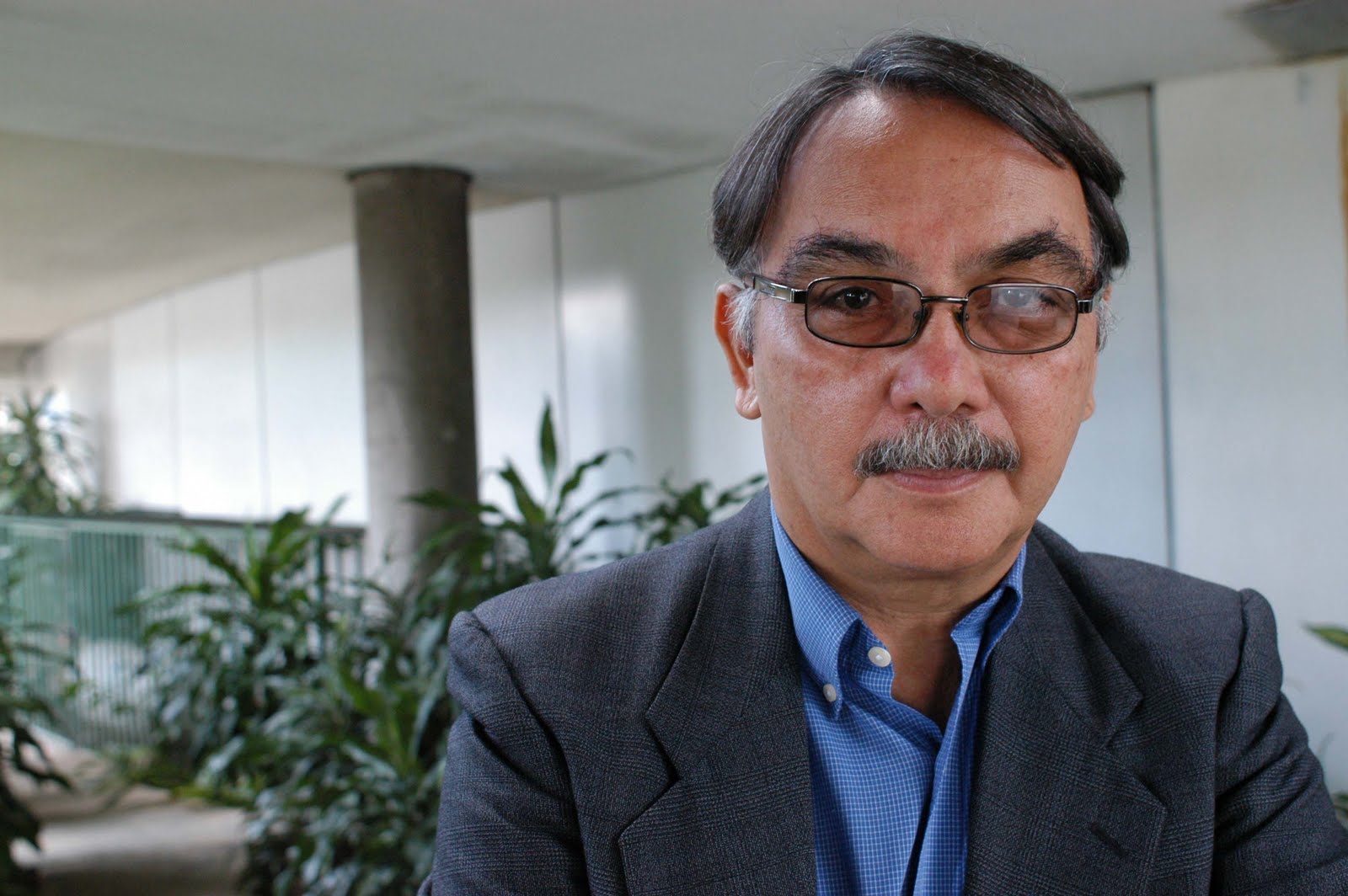 ‘EL TIEMPO Y LA MUERTE EN LA POESIA DE EUGENIO MONTEJO’. ENSAYO DE ...