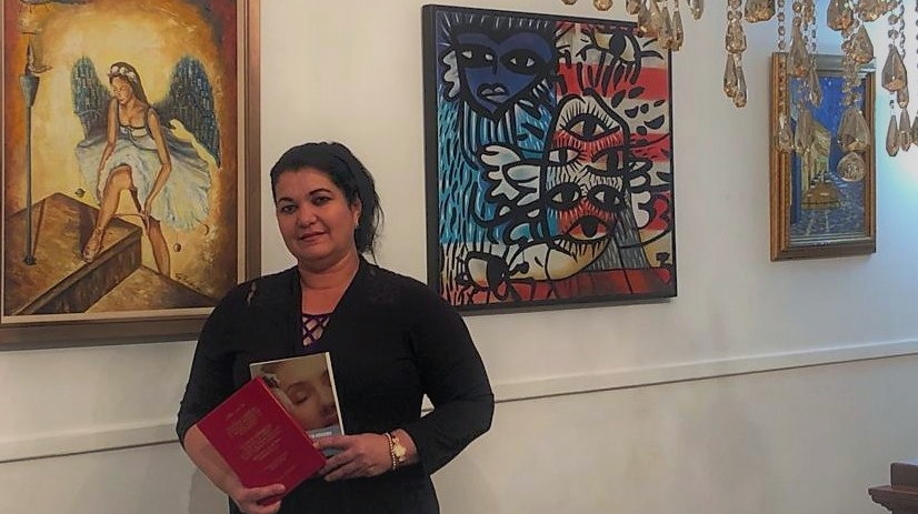 ENTREVISTA A LA POETA CUBANA ODALYS INTERIÁN. POR ERNESTO RODRIGUEZ DEL ...