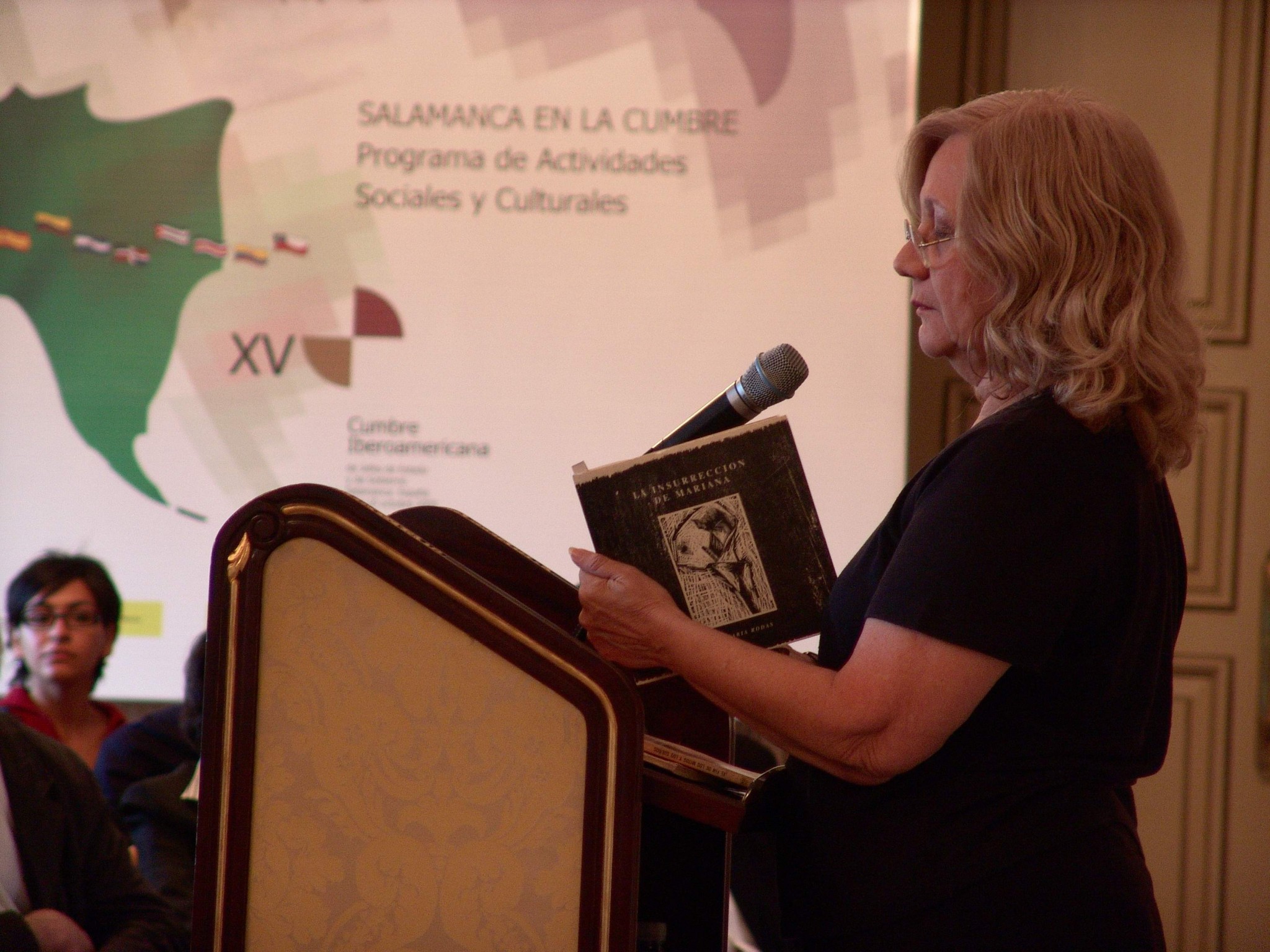 ANTOLOGÍA DE LA POETA GUATEMALTECA ANA MARÍA RODAS