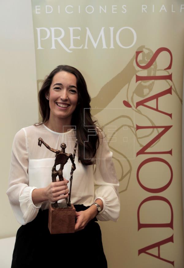 LA COLOMBIANA DUQUE Y LOS ESPAÑOLES ALCARAZ Y MARCO, PREMIO Y ACCÉSIT ...